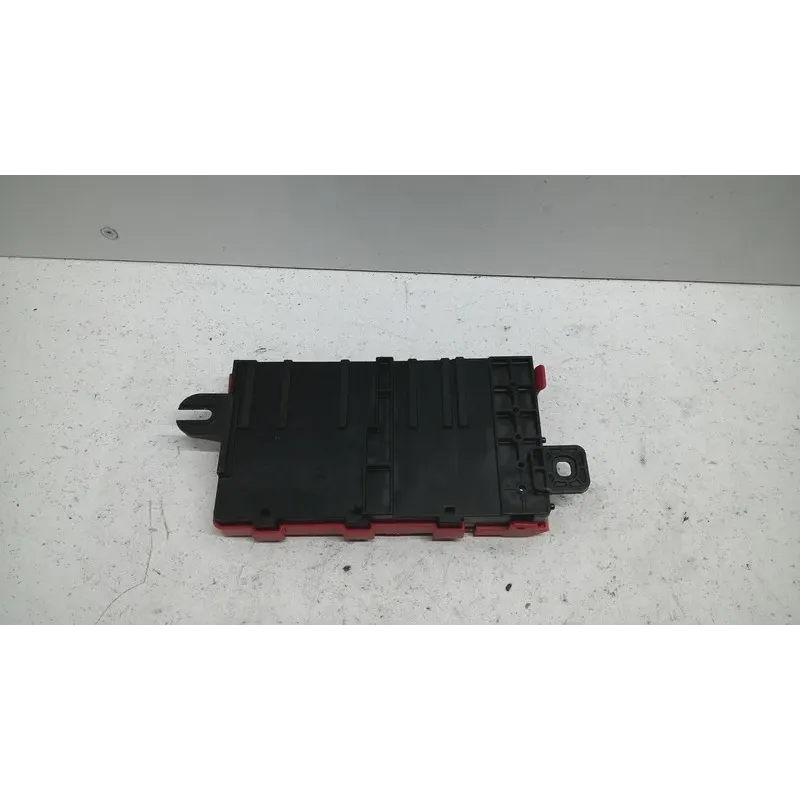 boitier fusible B+ F20/F22/F30/F32 BMW pièce d'occasion